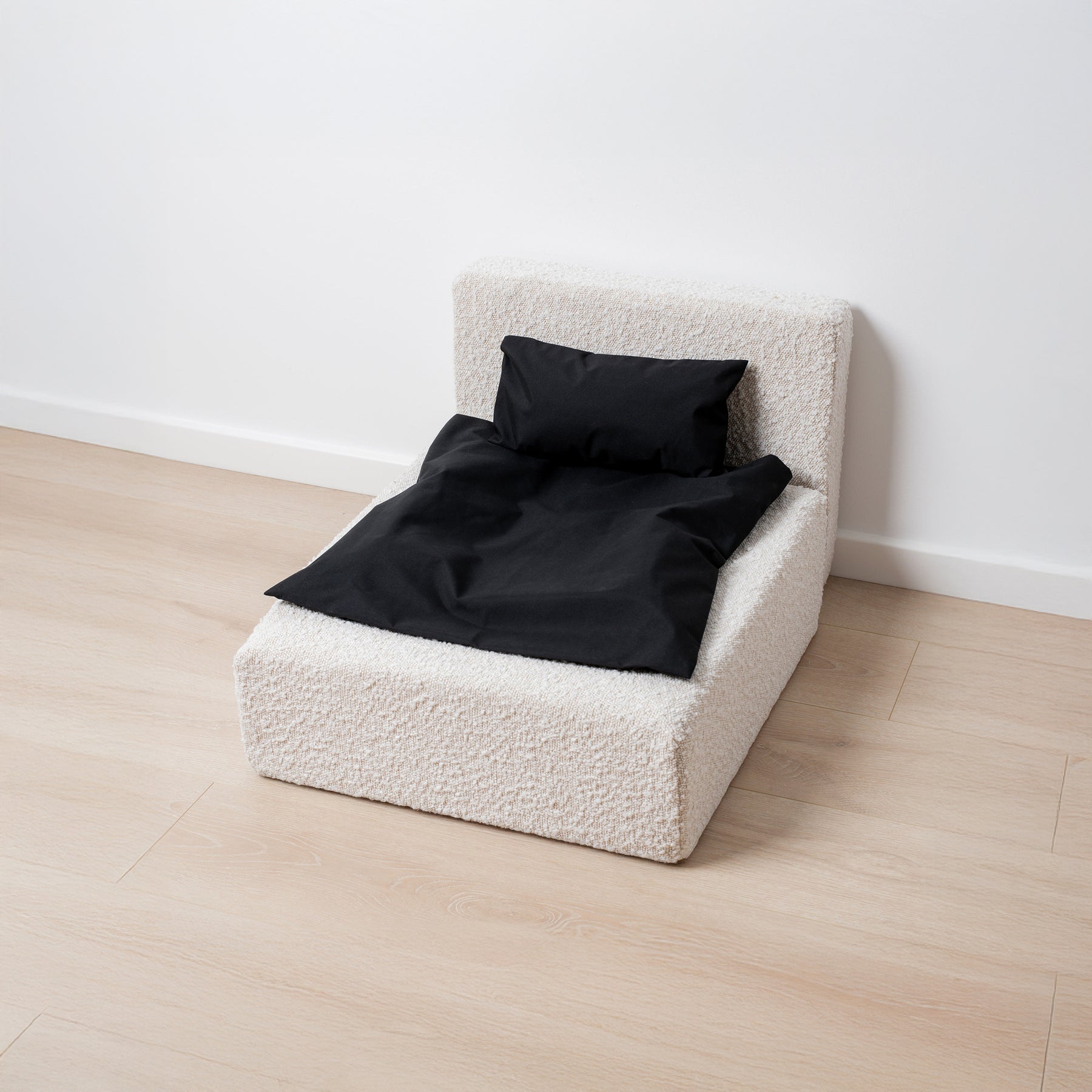 The World's Most Luxurious Dog Bed - Beautifully Designed & Orthopaedic